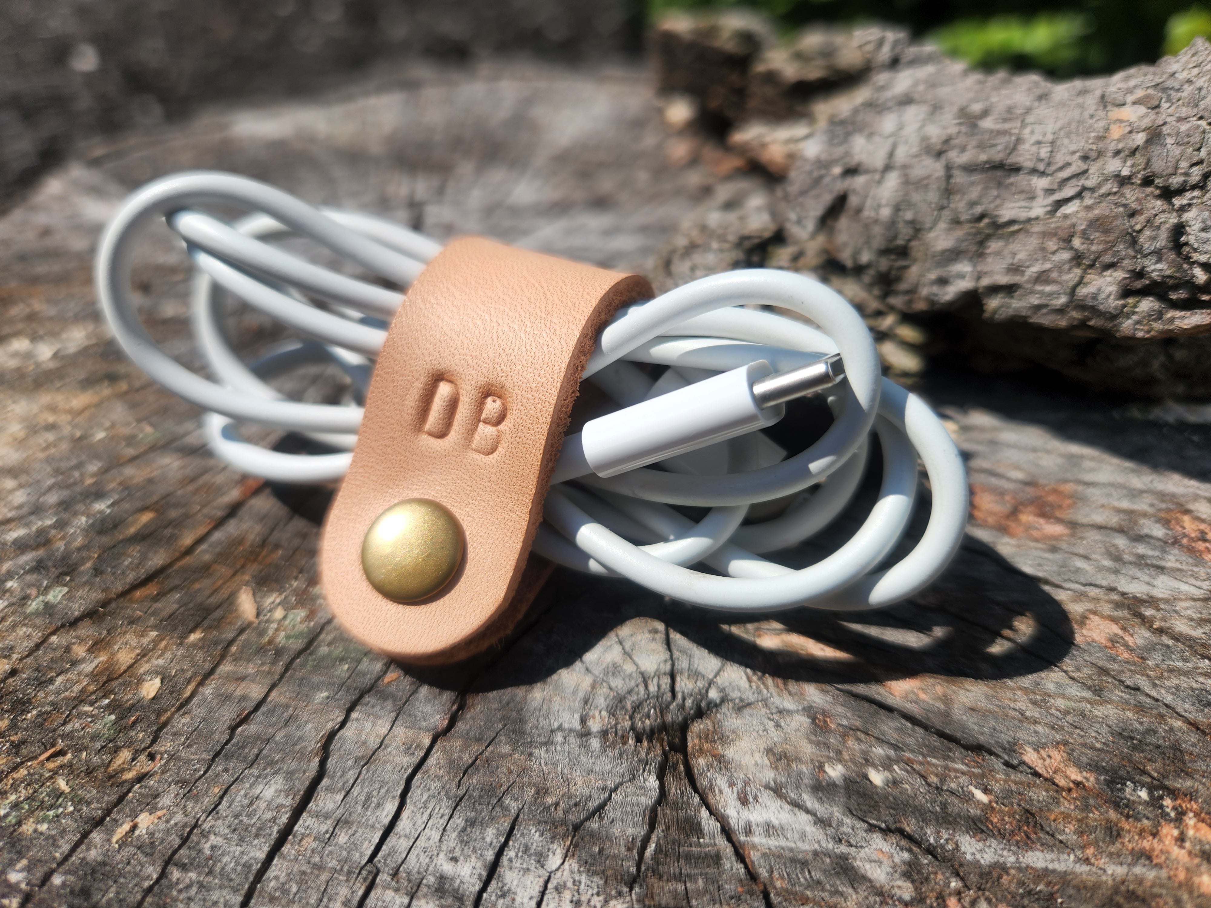 Ear Bud Wire Holder – Bella Blue Art Studio